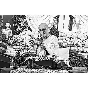 Abiding in the Retreat: A Nyung Commentary