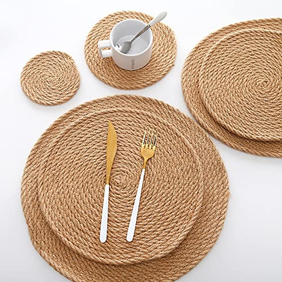 Homtoozhii Woven Placemats 14 inch Round Braided Placemat for Dining Table Heat Resistant Anti-Slid Jute Mats Table Mat for Dish Plate Pot Teapot