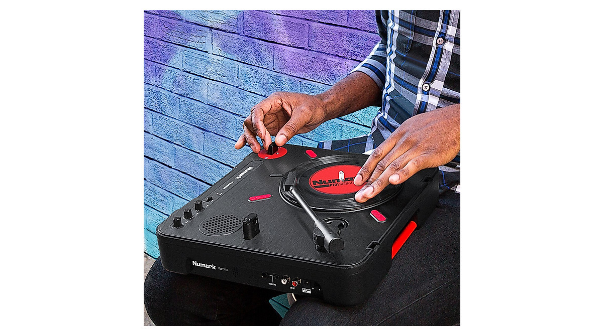 NUMARK PT01 Scratch Turntable - Portable DJ Experience