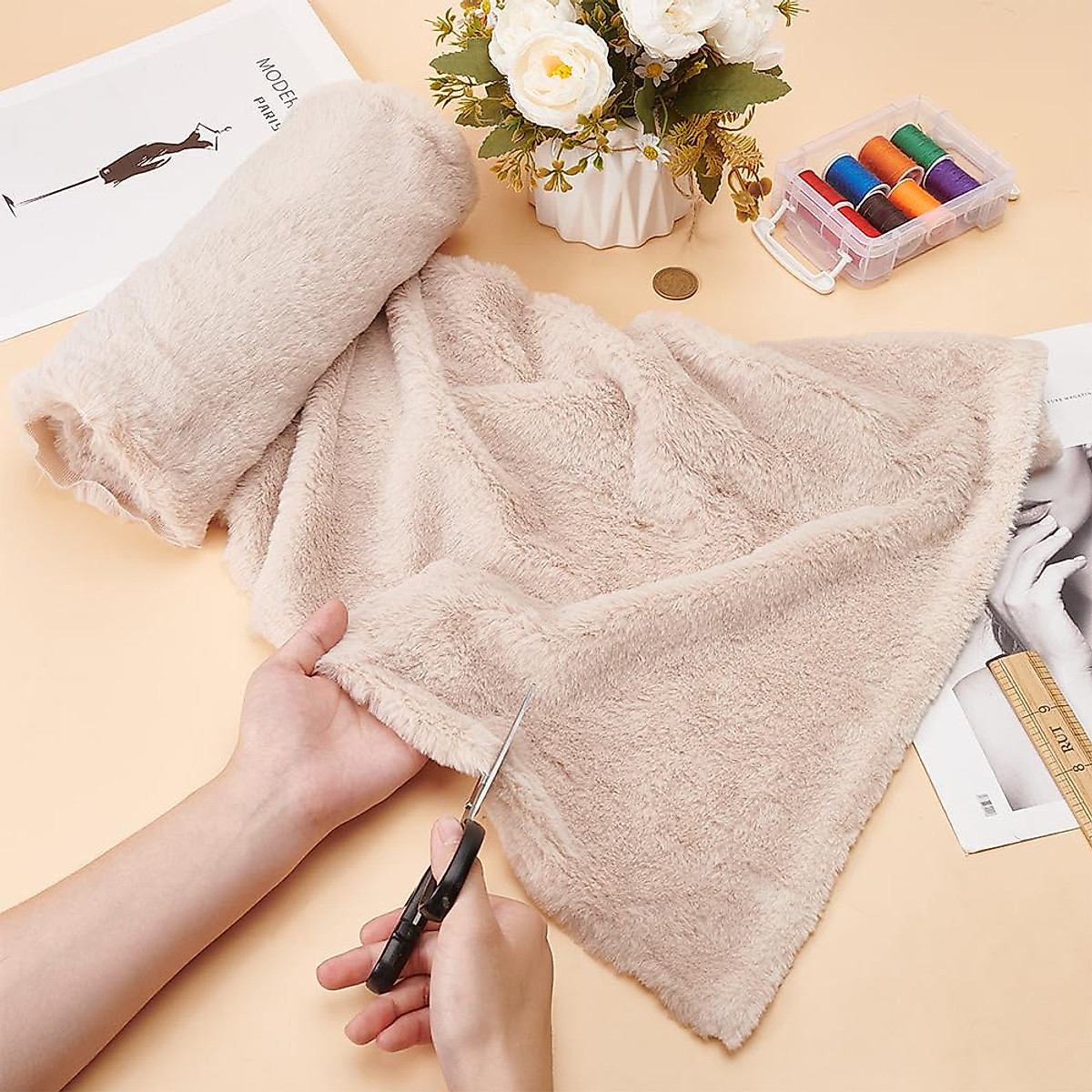 BENECREAT 63x20 Inch Short Hair Faux Fur Fabric, Antique White Pre-Cut Craft Fur Fabric Shaggy Fur Patches for Costumes, Apparel, Rugs, Pillows, Decorations