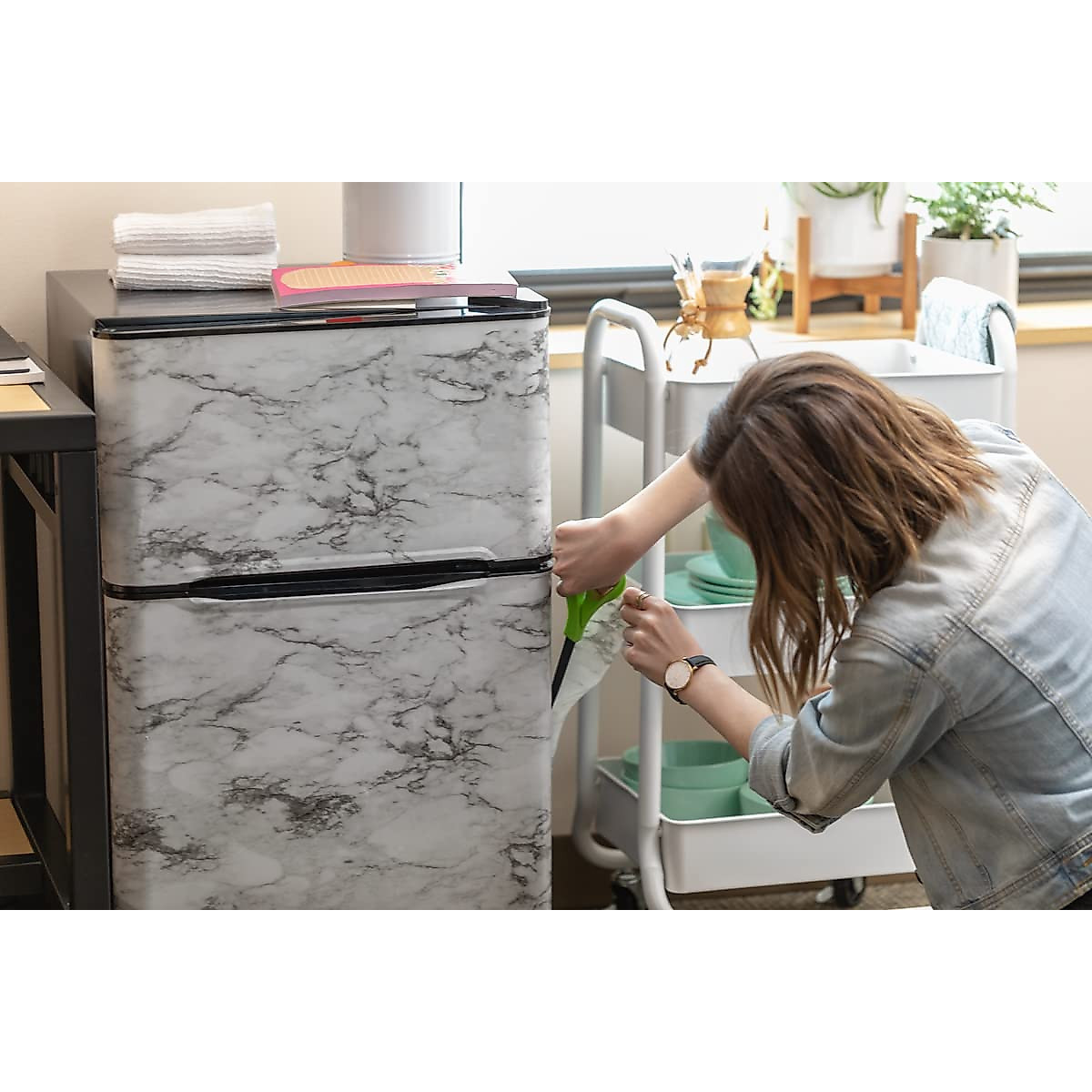 Duck EasyLiner Adhesive Laminate Surfaces Shelf Liner, Gray Marble, 20 in. x 15 ft, 6 Rolls