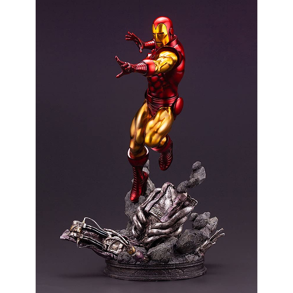 Marvel Universe Avengers Iron Man FIN Art Statue