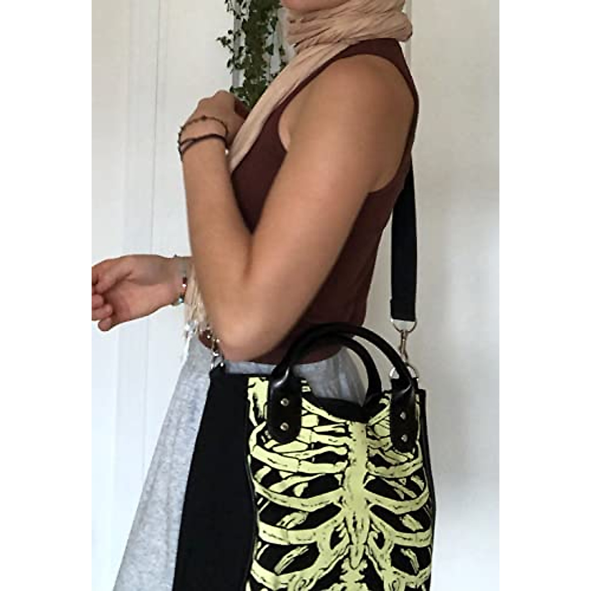 Goth Purse Aesthetic Tote Bag Grunge Bag Fairy Grunge Clothes Y2k Fashion Goth Clothing (Black)