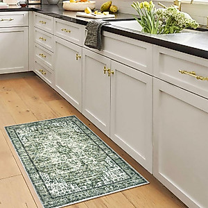 SIILOOM 2x3 Bright Green Washable Rug for Entryway, Soft Traditional Printed Area Rug, Non-Slip Kitchen Rugs, Low-Pile Medallion Indoor Door Mat, Farmhouse Carpet for Entrance Kitchen Foyer