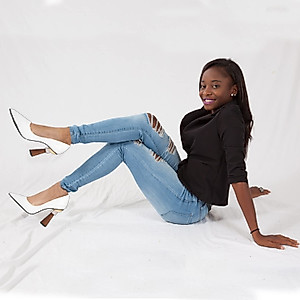 Doreen SELLY Winnie Masterpiece Classic Pointed-Toe Pump with a Geometric Sculptural Wooden Stacked Heel with a Sleek Upper Cut Design High Heel Pumps, Black