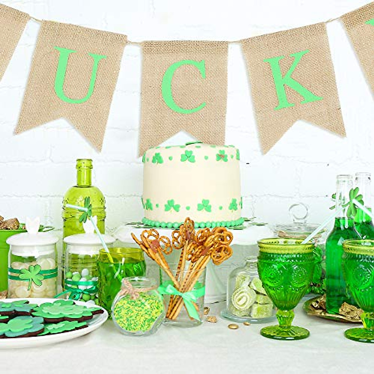 3 Pieces St Patrick's Day Garland Banner Decorations Lucky Burlap Banner Shamrock Irish Leaf Clover Banner Rustic Felt Hanging Banner for Mantel Fireplace Indoor Outdoor Saint Party Decor Supplies