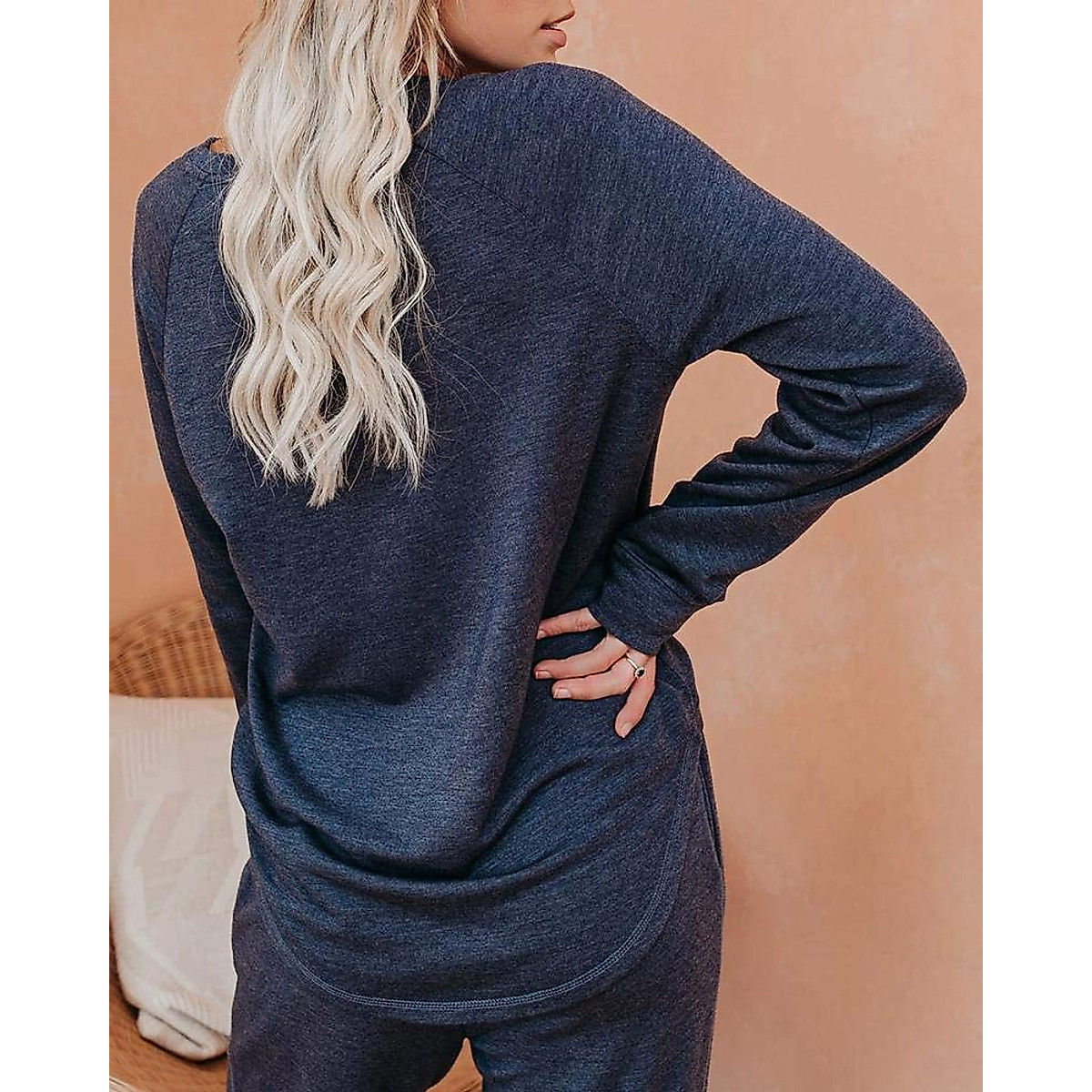 Eurivicy Women's Solid Sweatsuit Set 2 Piece Long Sleeve Pullover and Drawstring Sweatpants Sport Outfits Sets