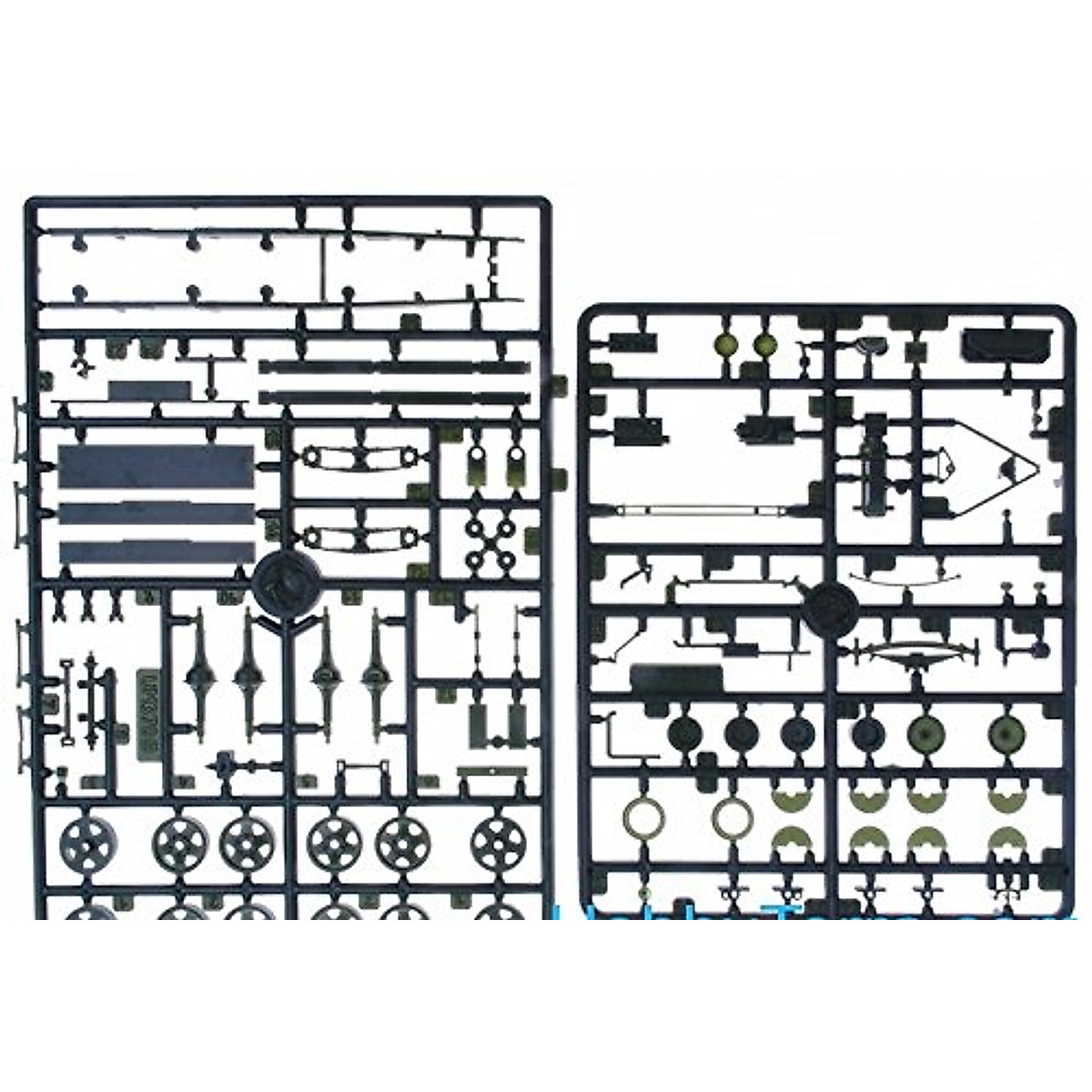 Plastic model GAZ-AAA Soviet truck WWII 1/48 UM 503