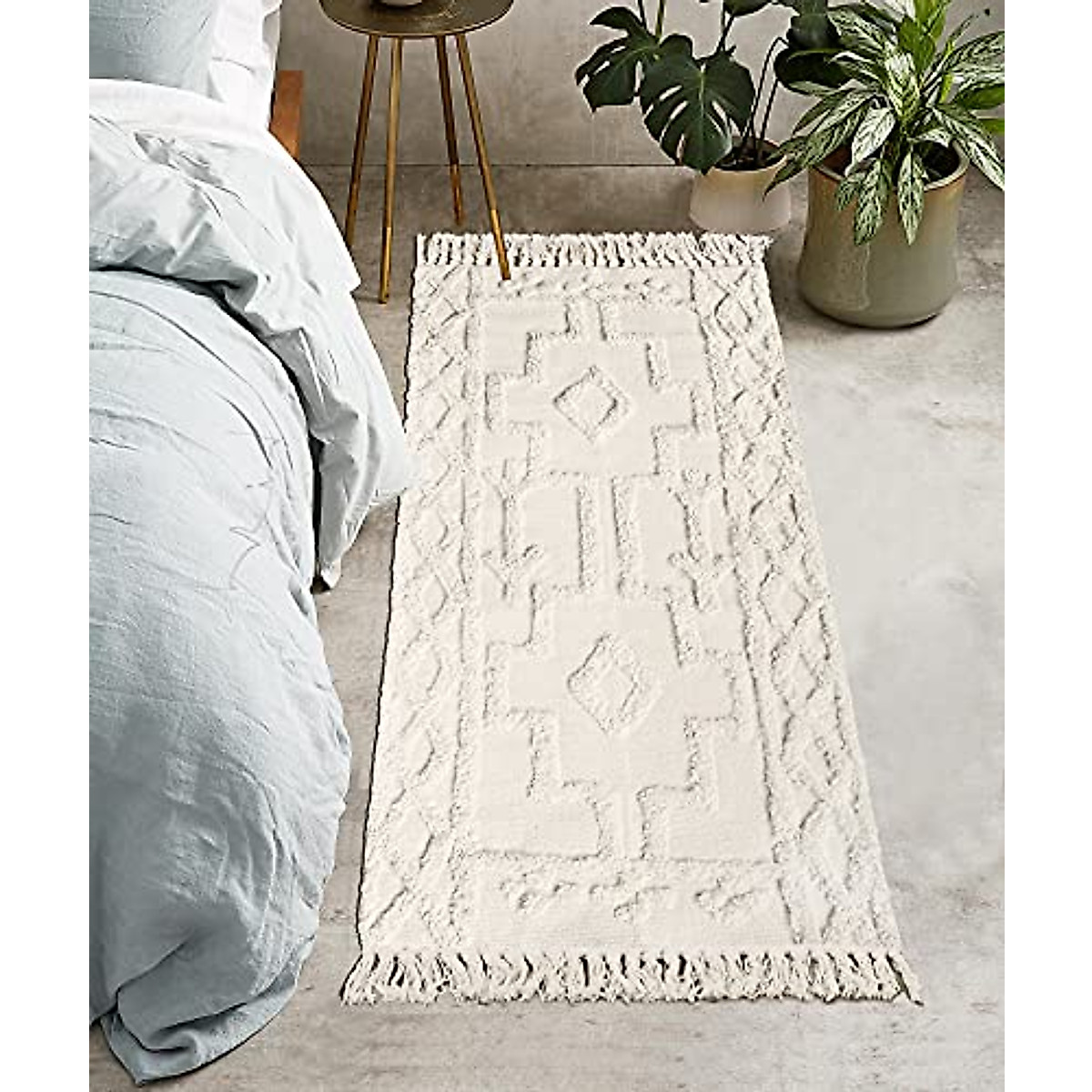 Uphome Boho Runner Rug 2' x 4.3' Tufted Cotton Accent Throw Rugs with Tassel Woven Machine Washable Tribal Floor Mat for Laundry Doorway Hallway Porch Bedroom Kitchen,Beige
