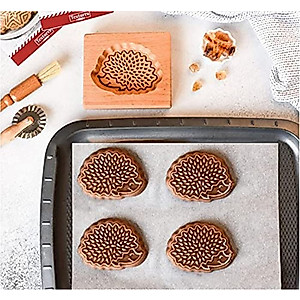 Carved Wooden Cookie Mold Kitchen Cookie Cutter Gingerbread, Cookie Stamp Molds for Springerle, Tragacanth, Marzipan, Russian Pryanik, Gingerbread, Lebkuchen and Tirggel (hedgehog)
