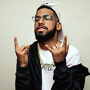 Sanglarst Gold Chain Necklace, 22 Inch Golden Ultra Luxury Looking Feeling Real Solid 14K Gold plated Curb Fake Neck Chain for Party Dancing (Gold 1CM)