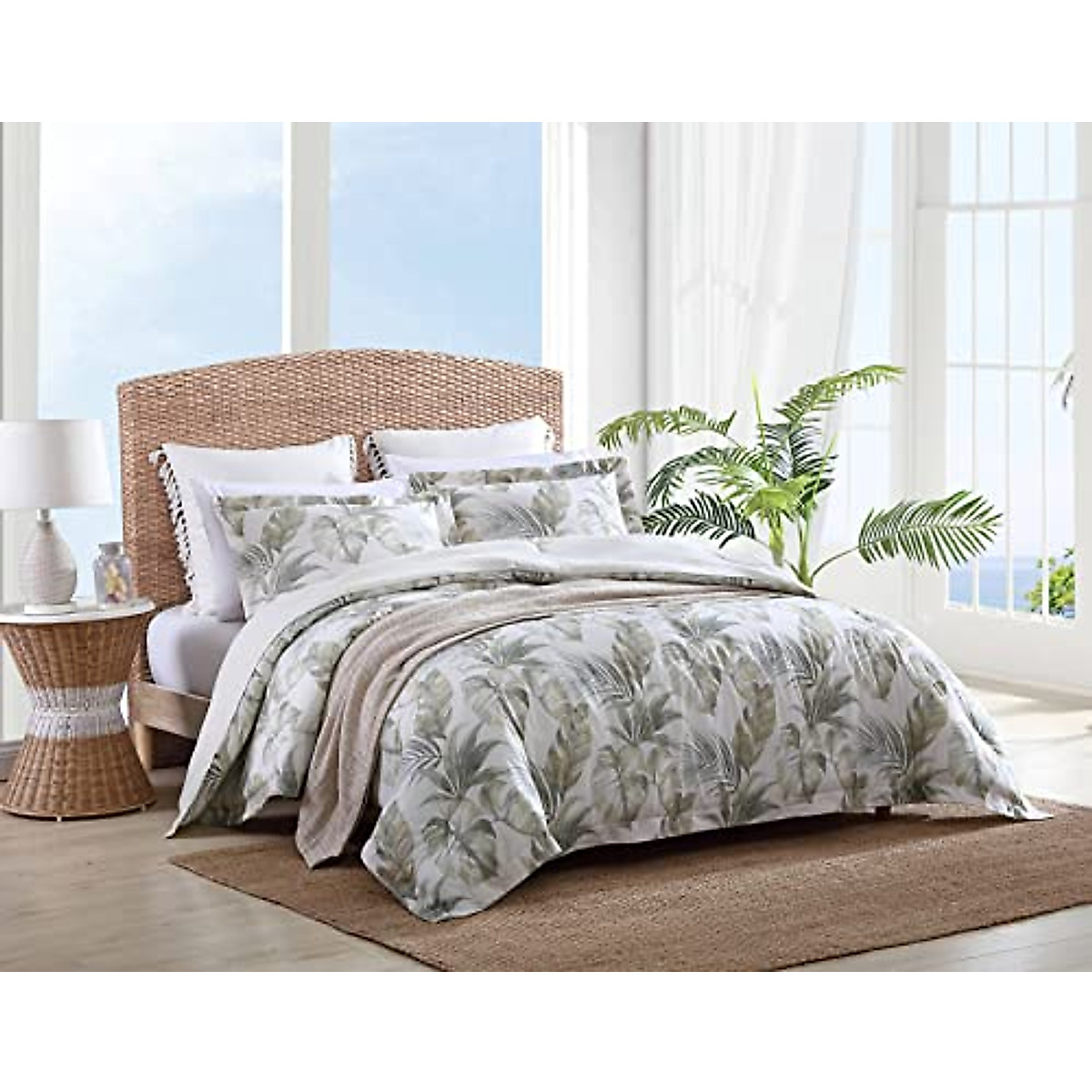 Tommy Bahama - Queen Comforter Set, Reversible Cotton Bedding with Matching Shams, Medium Weight Home Decor for All Seasons (Waimea Bay Green, Queen)