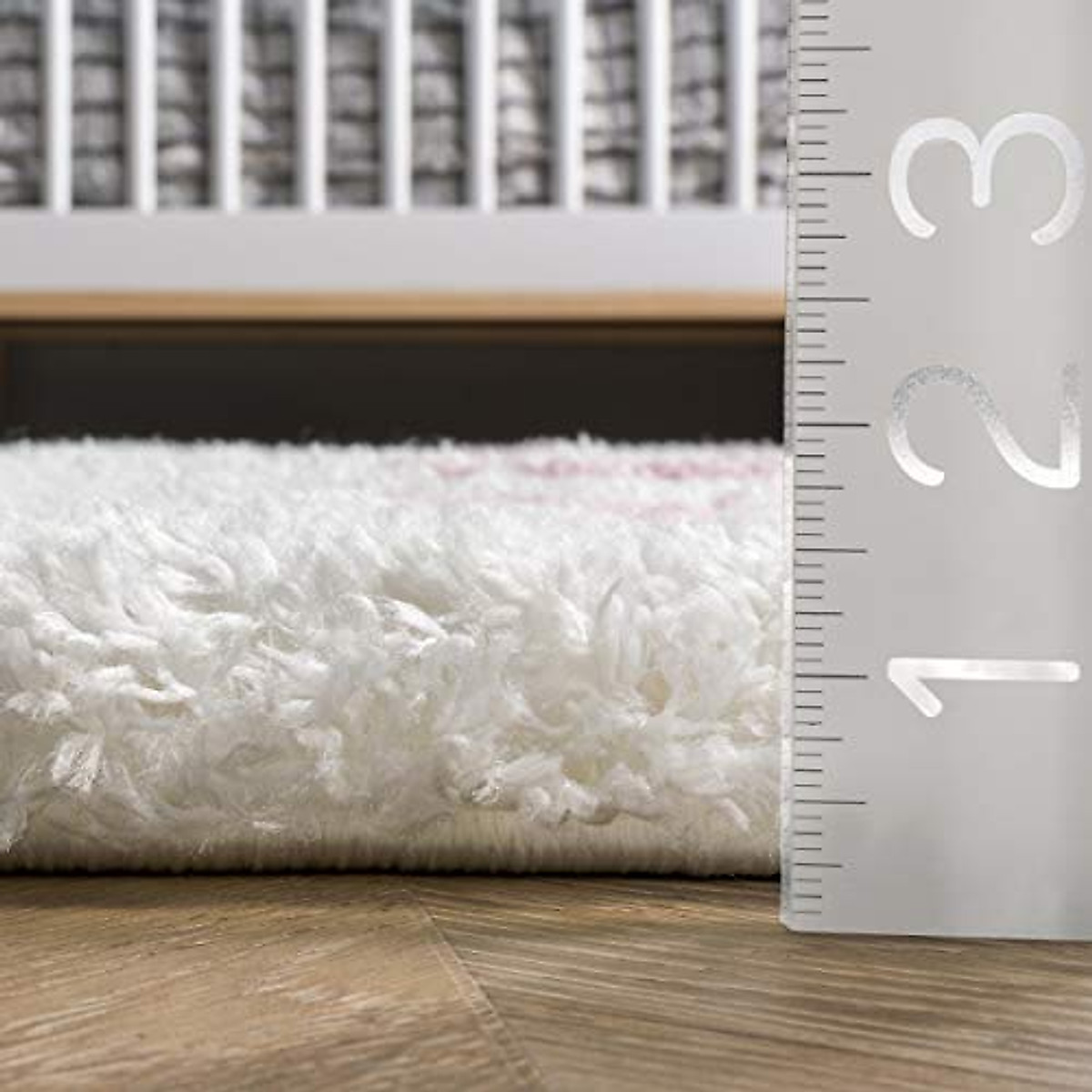 nuLOOM Olivia Heart Nursery Shag Area Rug, 4' Round, Pink