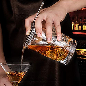 HIWARE Professional 24 Oz Cocktail Mixing Glass, Thick Bottom Seamless Crystal Mixing Glass