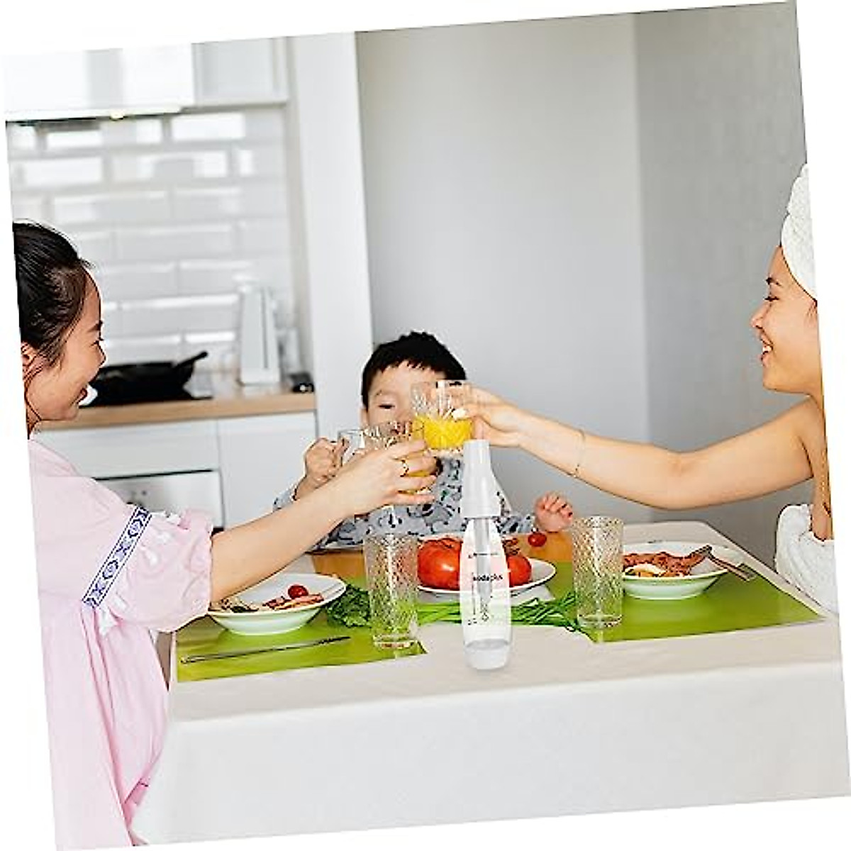 1pc sparkling water machine household tools carbonating beverages maker carbonated water maker DIY tools carbonator machine soda white bubble machine soft drink food grade bpa