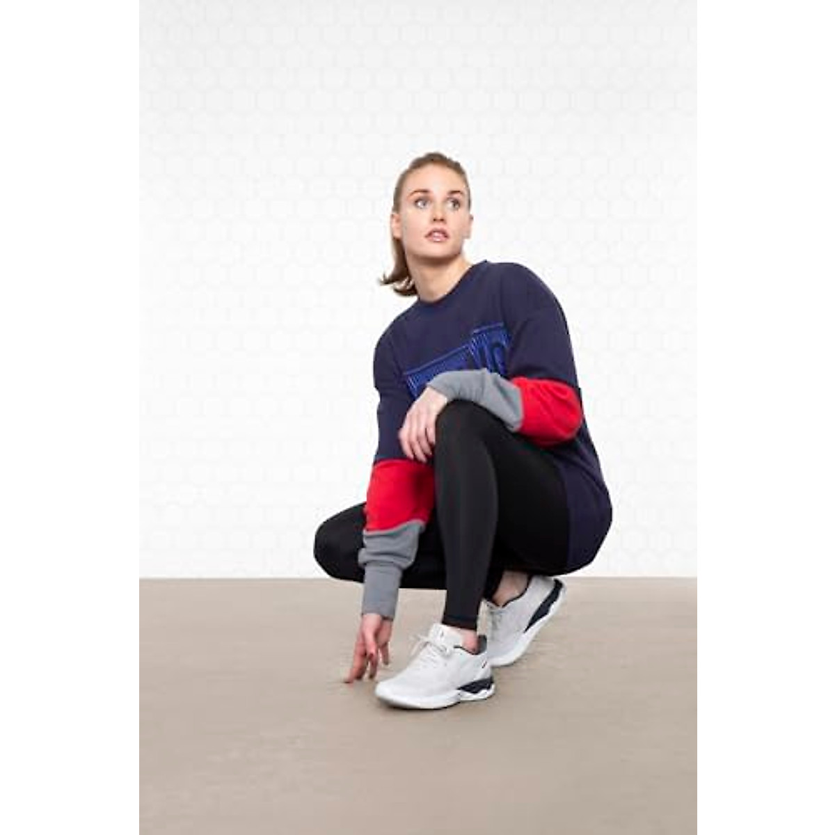 Mizuno Women's Revolt Cross Trainer, Grey, 9.5