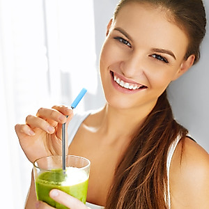 MMORP-GEAR Stainless Steel Straws with Silicone Tips - Reusable Straw Set with 4 Straight Metal Straws, 4 Long Bendy Drinking Straws, 8 Colored Tips, 2 Pieces Straw Cleaner Brush & 1 Travel Pouch