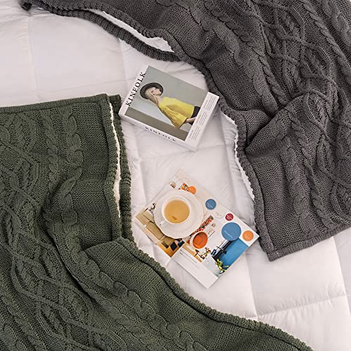 RECYCO Acrylic Cable Knit Sherpa Throw Blanket for Couch, Thick Super Soft Cozy Knit Blanket Sweater Style Sherpa Knitted Throw Blankets for Bed Sofa Chair, 50 x 60 Inches, Forest Green