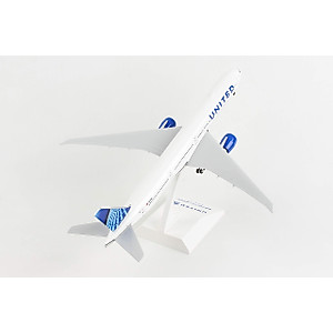 Daron SkyMarks United 777-300ER 1/200 w/Gear SKR1054 2019 Blue Livery, White