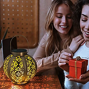 Hanging Solar Lantern Lights Outdoor Waterproof Retro Metal Solar Garden Lanterns Decorations Women Birthday Mother's Day Gifts for Table Patio Yard Lawn