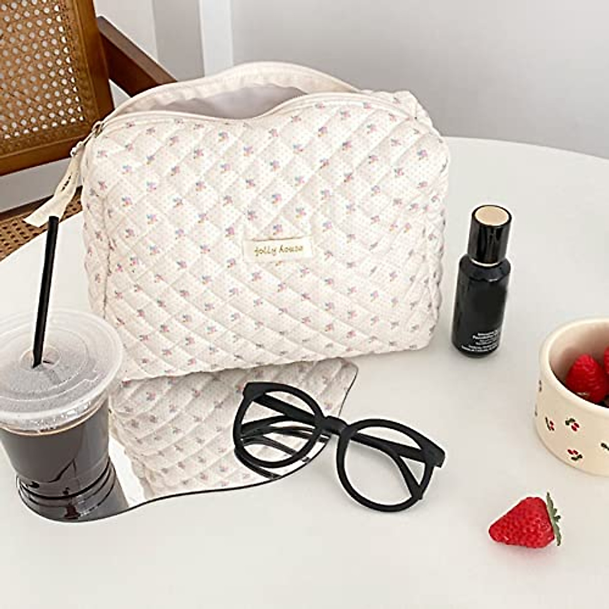 JQWSVE Kawaii Coquette Makeup Bag Cute Cosmetic Bag Aesthetic Floral Makeup Pouch Travel Toiletry Bags for Women Girls Kawaii Stuff