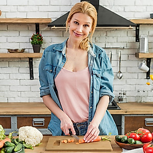 GwhyGifts Uncle and Aunt Gifts,Funny Socks 20 Oz Tumbler and Personalized Cutting Board