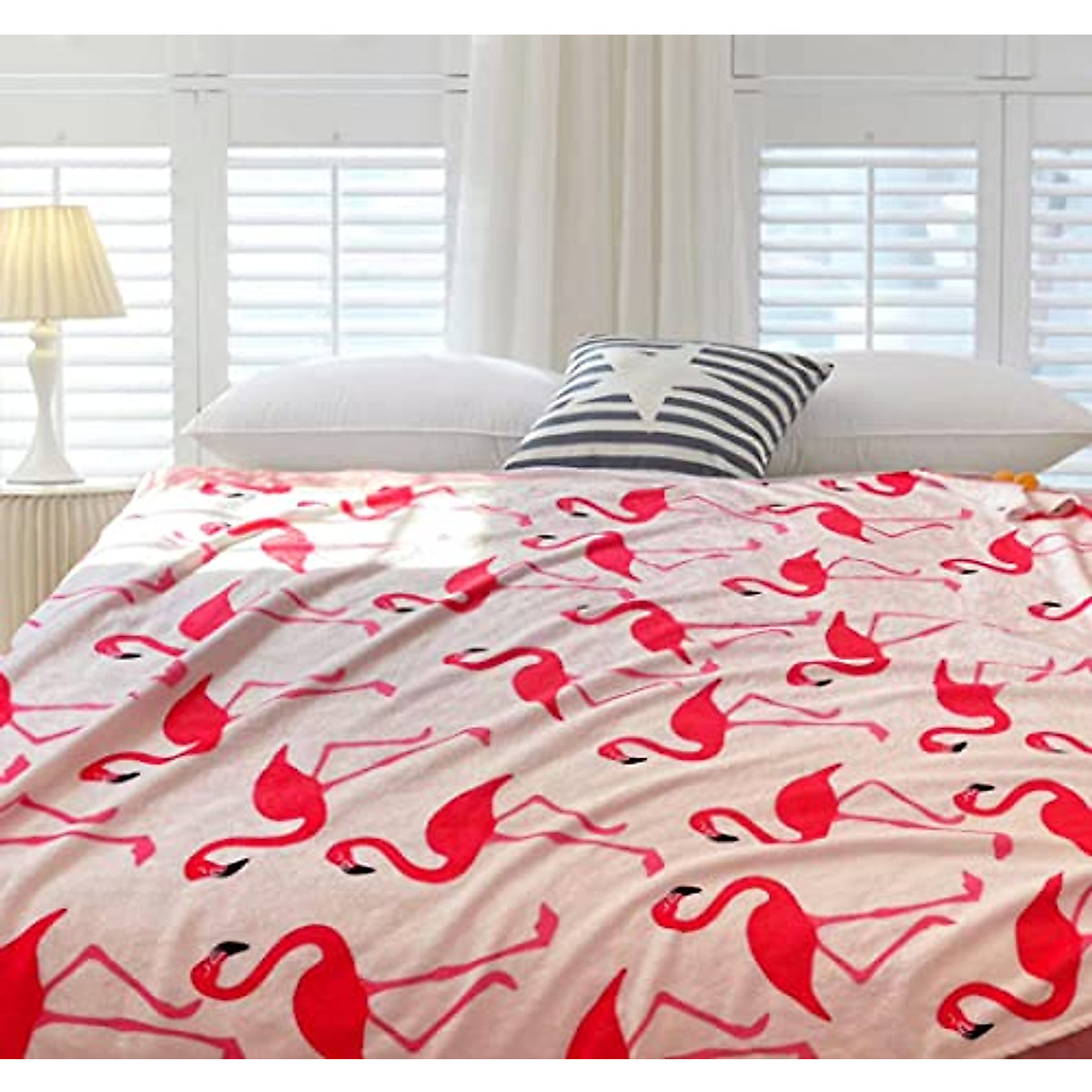 Spring Throw Blanket Pink Flamingo Easter Blanket Cozy Gifts for Women Super Soft Flannel Fleece Throw Blanket Valentines Gifts for Women Fuzzy Blanket Lightweight