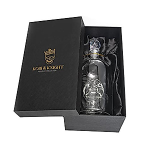 Kobi & Knight Premium Skull Decanter - Handmade Skull Whiskey Decanter with Airtight Stopper - Borosilicate Glass Skull Decanter - Thick Vodka, Rum, Gin, Tequila Bottle - 25fl oz / 750ml Skull Barware
