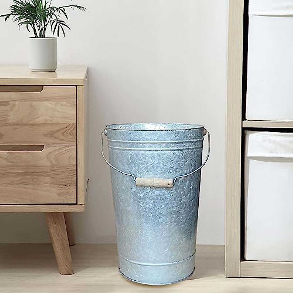 Eonvgei Metal 3.5 Gallon Large Wastebasket Trash Can,with Wooden Handle for Bedroom,Kitchen,Bedroom,Home Office Decor，13 Liters (Silver)