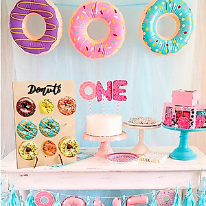 DODXIAOBEUL 2 Pcs Wood Donut Wall Display Stand Reusable Rustic Doughnut Board Holder Donut Party Supplies for Wedding Birthday Family Party festival Table Decor