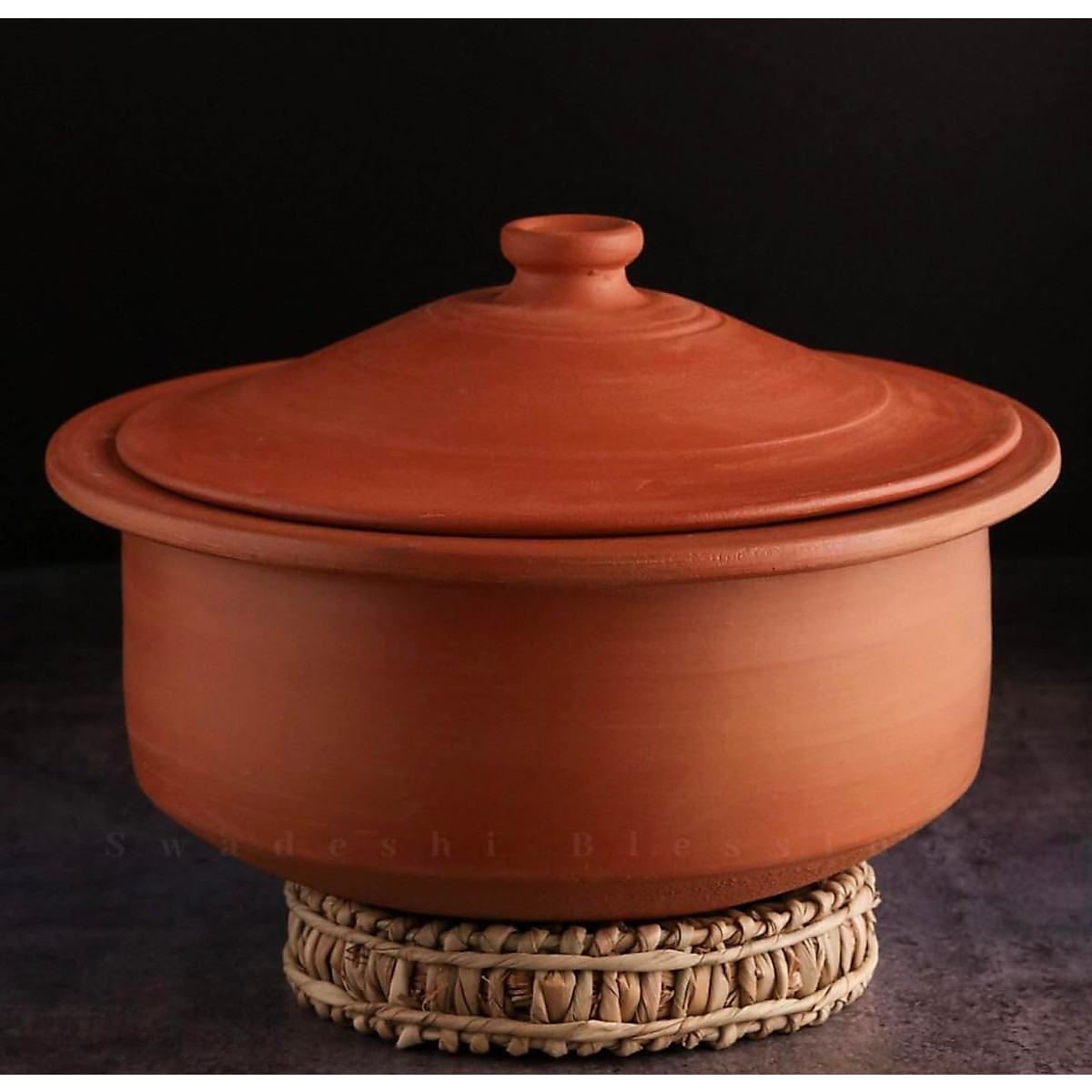 Swadeshi Blessings HandMade Exclusive Range Unglazed Earthen Kadai/Mud Handi/Mitti Ke Bartan/Clay Pot for Cooking & Serving with Lid(with Mirror Shine) + Free Palm Leaf Stand (3.5 Liters)