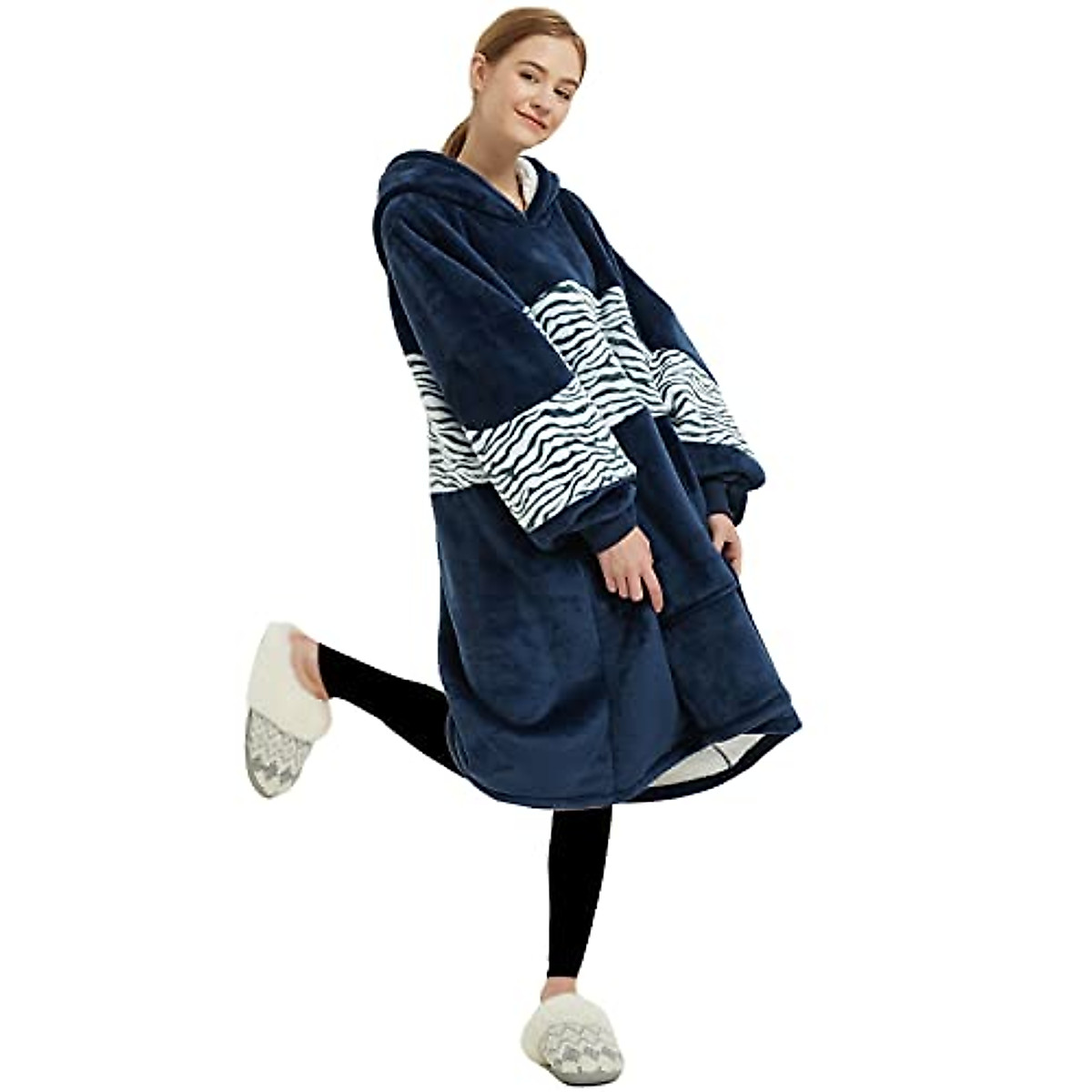 Lzzidou Oversized Blanket Hoodie for Women, Two Layers Cozy Flannel Sherpa Wearable Blanket Sweatshirt Adult