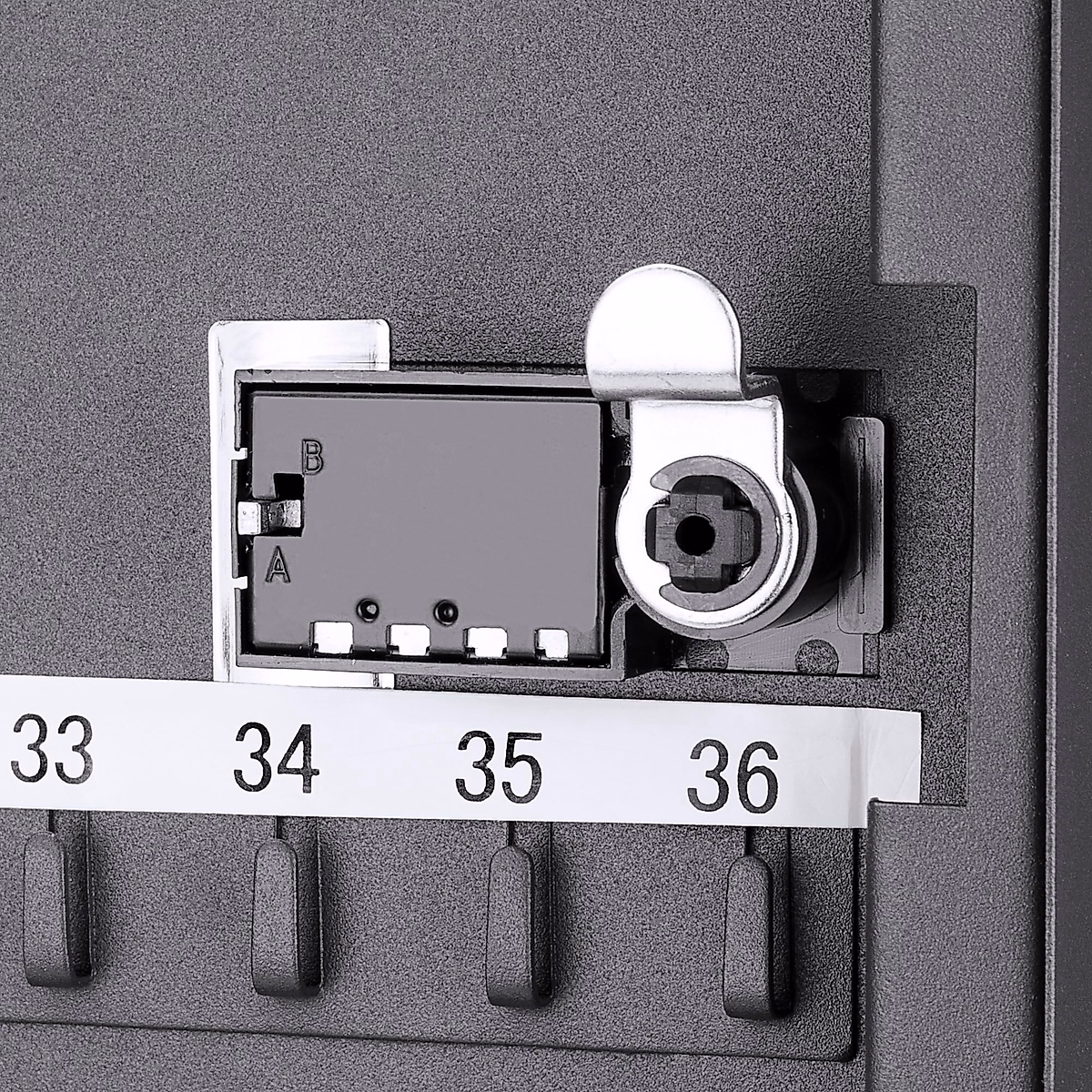 BARSKA 36 Position Key Safe with Combination Lock Black, Medium