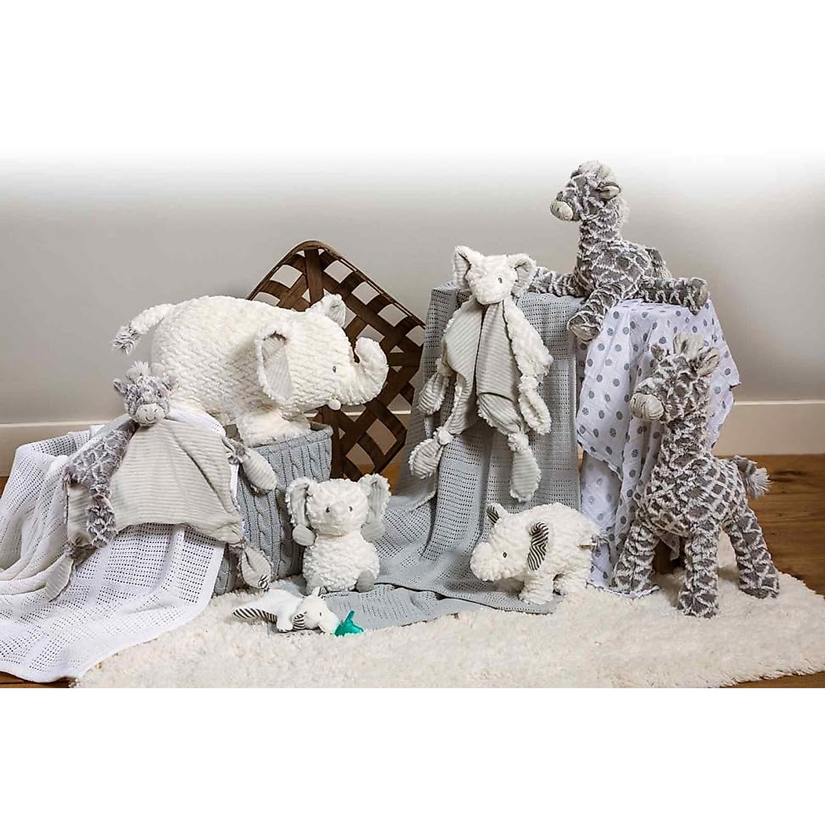 Mary Meyer Afrique Elephant Character Blanket, Small (42056)