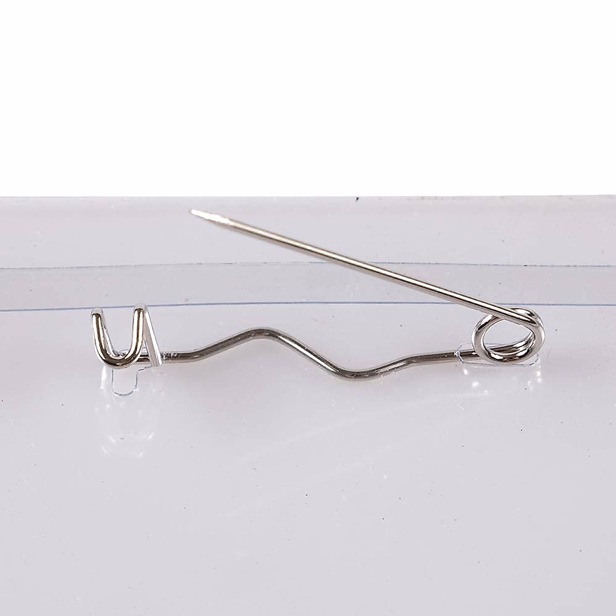 JAM PAPER Plastic Name Tags with Pin - 3 5/8 x 2 1/4 - Clear - 24/Pack