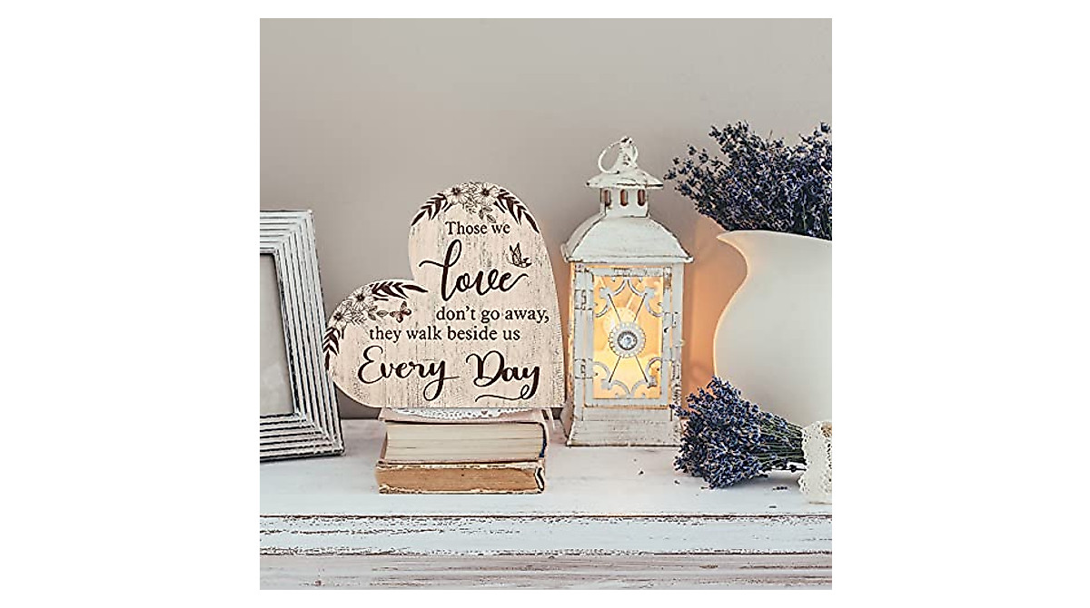 Sympathy Memorial Heart Gift - Honoring Loved Ones with Wooden Sign