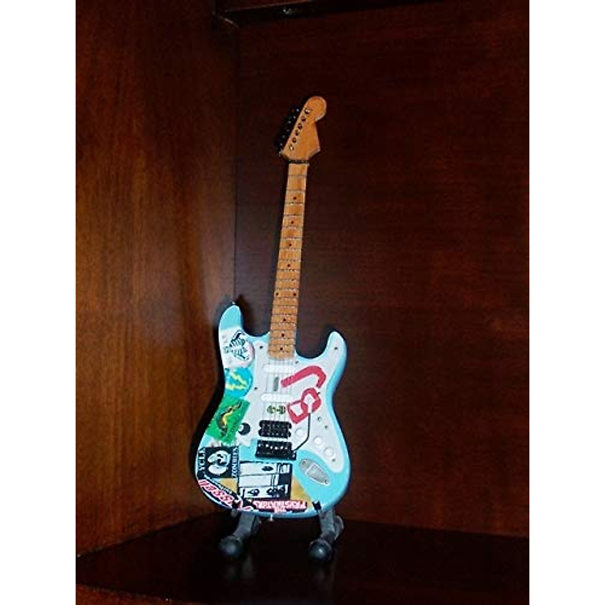Mini BJ Guitar For G-R-E-E-N D-A-Y BILLIE JOE ARMSTRONG Display GIFT