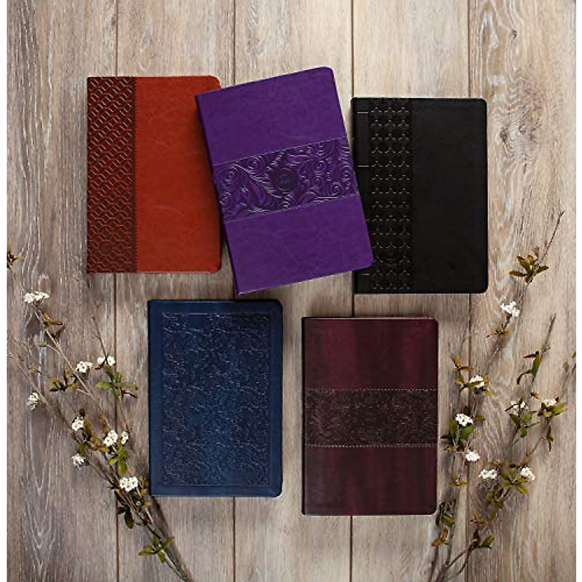 The Passion Translation New Testament (2020 Edition) Large Print Navy: With Psalms, Proverbs, and Song of Songs (Faux Leather) – A Perfect Gift for Confirmation, Holidays, and More