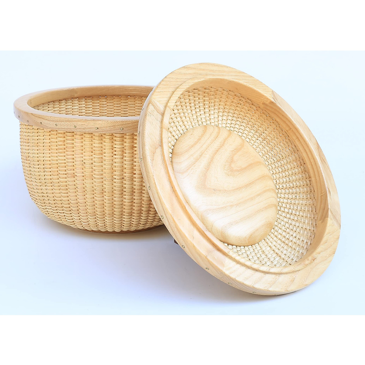 Nantucket Basket Wisteria Woven Natural Material Basket with Lid Storage Basket Round Shape