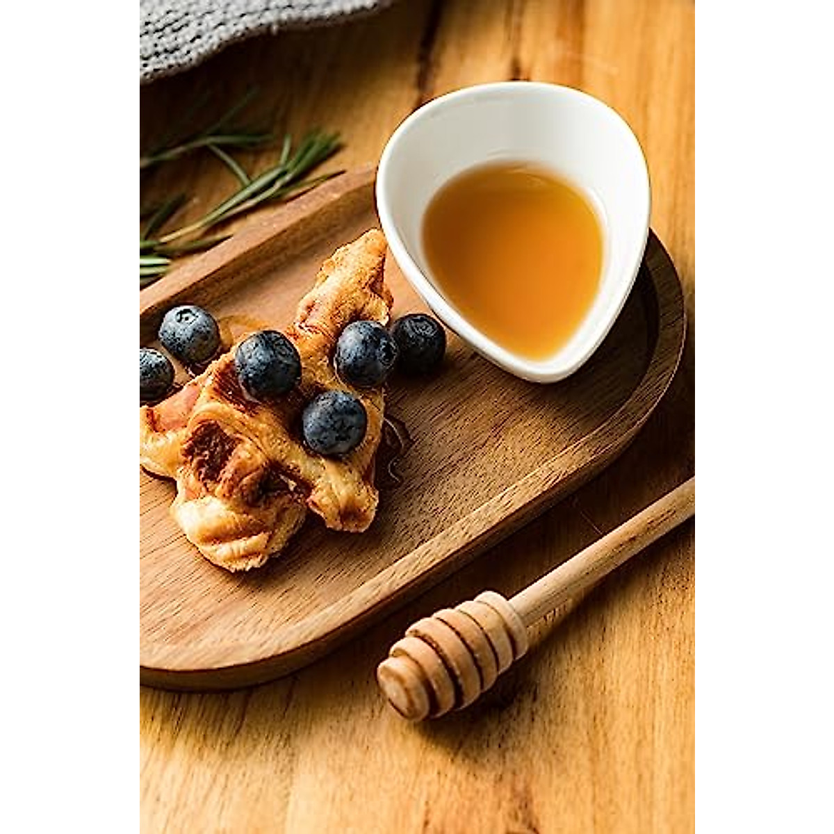 Miamolo 8 Pack Dipping Sauce Bowls, 3 Oz Ceramic Soy Sauce Dish Dip Bowls Water Drop Shape, Small Bowls for Side Dishes, Sushi, Ice Cream, Appetizer, BBQ, Party