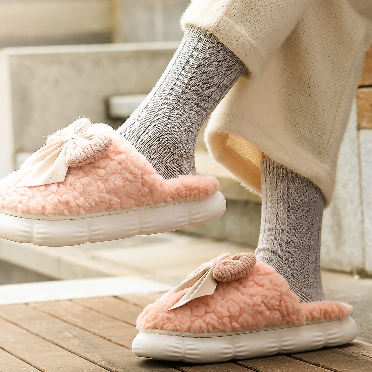 5 Pairs Cozy Thick Wool Socks - Warm and Comfortable Crew Socks for Women and Men, Soft Winter Cabin Socks, Wool Sock Gifts