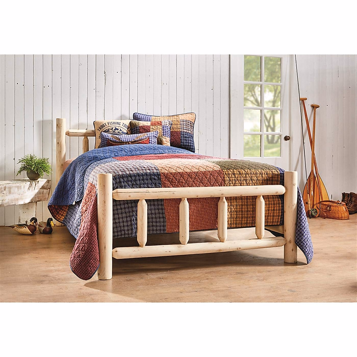 CASTLECREEK Cedar Log Queen Bed with Headboard and Footboard, Rustic Natural Unfinished Wooden Bed Frames