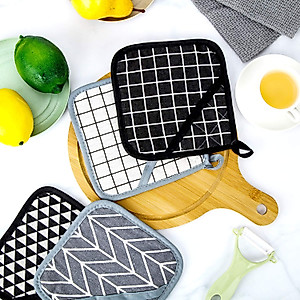 Large Pot Holders Oven Mitts Set Heat Resistant Pot Holders Square Pot Holder Hot Pads Trivet for Kitchen Cooking and Baking (4 Pieces)