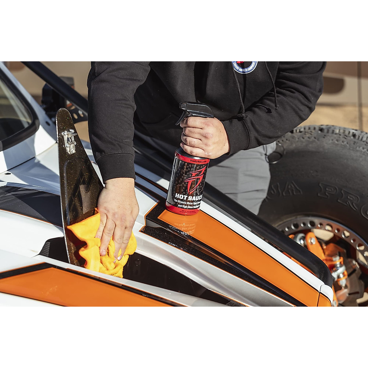 Boat Bling Hot Sauce Premium Hard Water Spot Remover w/High-Gloss Wax Sealants, 32 oz.