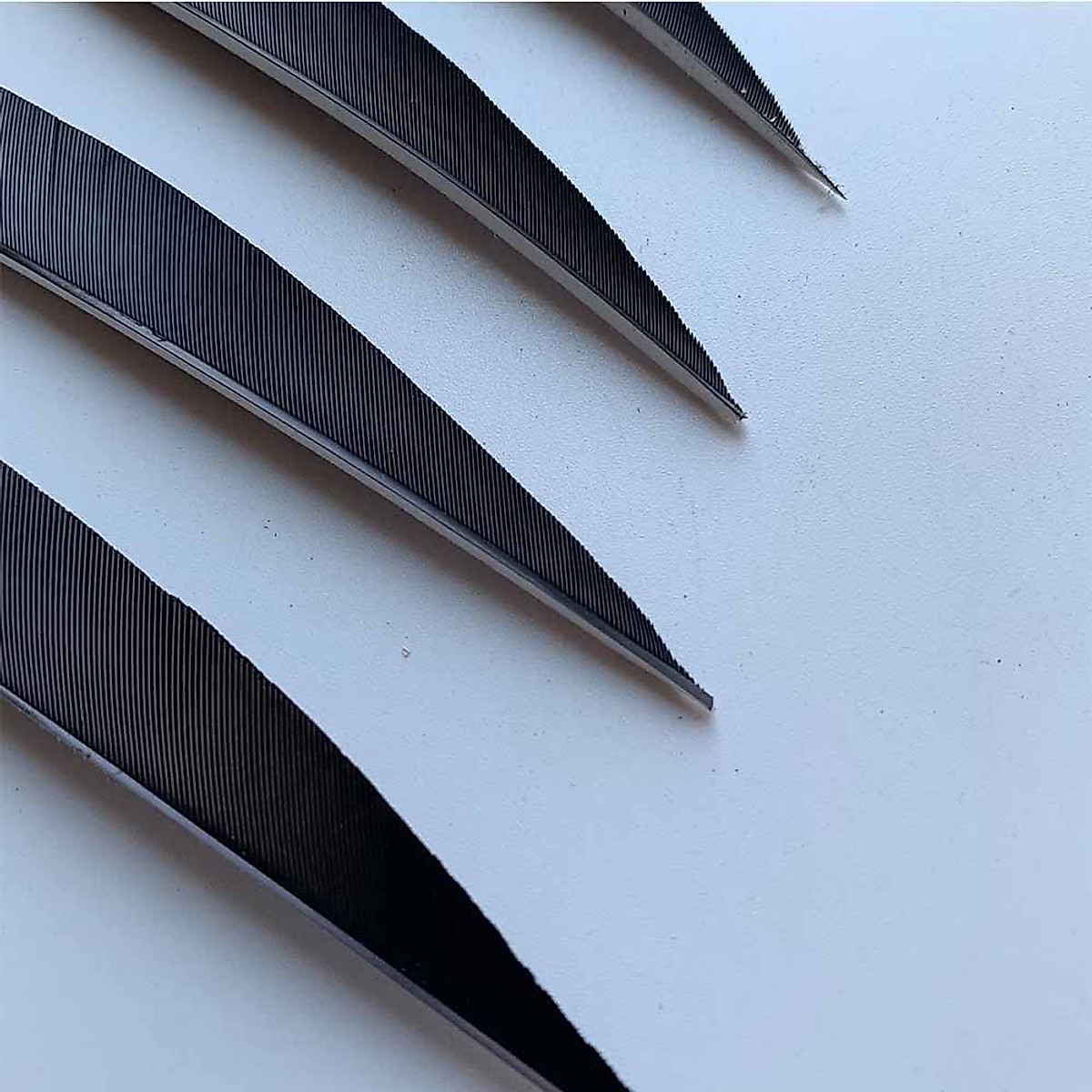 ONTFIHS 100pcs Shield Feather Fletching 4 Inch Real Turkey for Archery Hunting Target Shooting Arrows Right Wing (Black)