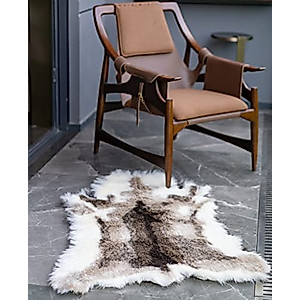 DUPA LIFE Reindeer Print Mixed Beige White ReindeerSkin Faux Fur Reindeer Hide Area Rug for Bedroom, Living Room,Chair Cover. Ultra Soft Fluffy Cozy Washable 3x3.5Feet