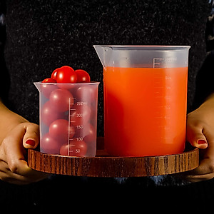 Plastic Beakers Set, 20 Pcs Plastic Measuring Beakers and Droppers, 10 Pcs Clear Measuring Graduated Liquid Container Beakers in 50/100/250/500/1000ml with 10 Pcs Thickened Plastic Droppers in 3ml