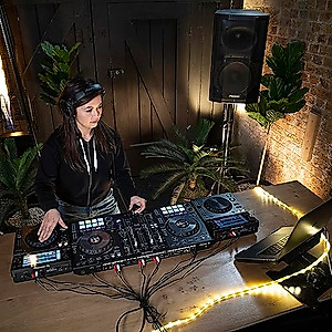 Pioneer DJ DDJ-800 2-Deck Rekordbox DJ Controller