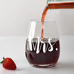 Futtumy Mr & Mrs Whiskey Glass and Stemless Wine Glass Gift Set, Valentine’s Day Gift for Mr Mrs Couple Husband Wife Bride Groom, Unique Glass Set Idea for Valentine’s Day Birthday Christmas Wedding