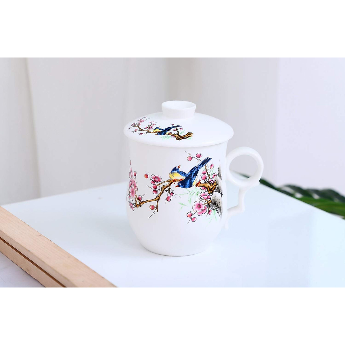 CYXChenyu Ceramic Tea Mug with Lid, Anti-scalding Handle Design Ceramic Coffee Mug or Tea Cup Milk Tea Drink Porcelain Cup, Great for Tea Lover Gift (Magpie)